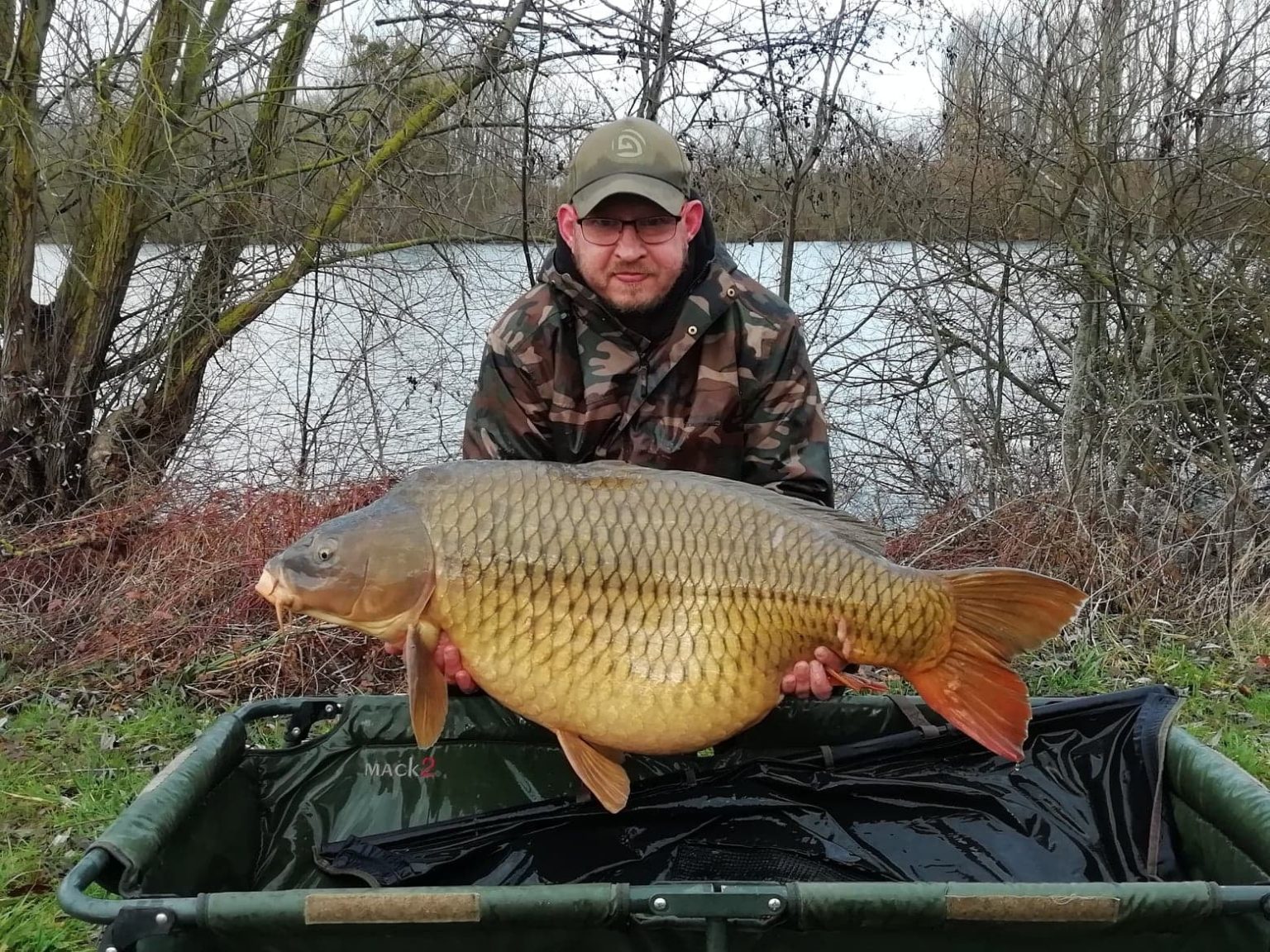 Authentic Fishing DC – Lac Privé – Yonne (89) | Colinmaire.net